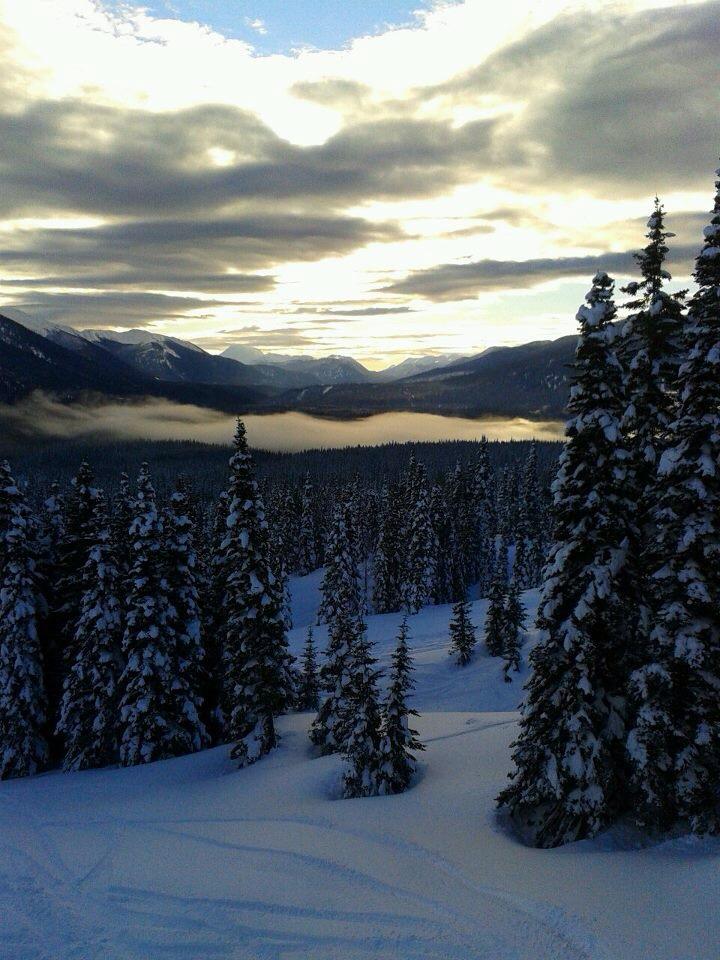 5 of my favourite places to snowboard around the world – Alison Karlene ...